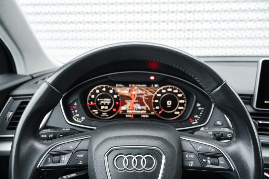 Black Audi Q5 2020 in Marupe, with an engine capacity of 2.00 L and mileage of 89 thousand km for 25900 €, photo 28 on AUTOMOTO.COM.LV