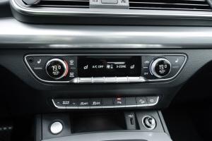 Black Audi Q5 2020 in Marupe, with an engine capacity of 2.00 L and mileage of 89 thousand km for 25900 €, photo 49 on AUTOMOTO.COM.LV