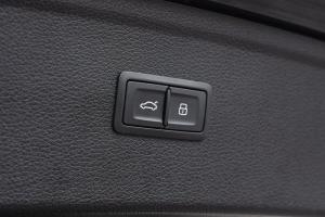 Black Audi Q5 2020 in Marupe, with an engine capacity of 2.00 L and mileage of 89 thousand km for 25900 €, photo 59 on AUTOMOTO.COM.LV
