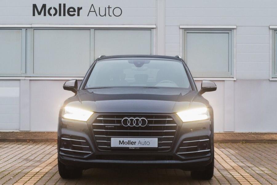Black Audi Q5 2021 in Ventspils, with an engine capacity of 2.00 L and mileage of 155 thousand km for 31650 €, photo 8 on AUTOMOTO.COM.LV
