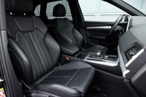 Black Audi Q5 2021 in Ventspils, with an engine capacity of 2.00 L and mileage of 155 thousand km for 31650 €, photo 18 on AUTOMOTO.COM.LV