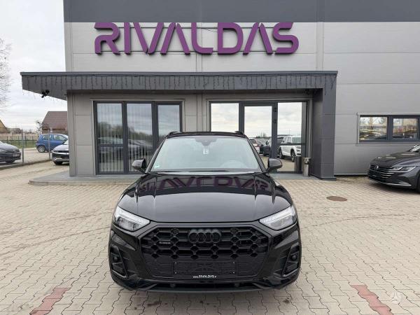 Melns Audi Q5 2021 Šauļi, ar dzinēja tilpumu 1.98 L un nobraukumu 107 tūkst. km par 36990 €, foto 1 vietnē AUTOMOTO.COM.LV