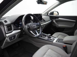 Melns Audi Q5 2021 Viļņa, ar dzinēja tilpumu 1.98 L un nobraukumu 102 tūkst. km par 32000 €, foto 10 vietnē AUTOMOTO.COM.LV