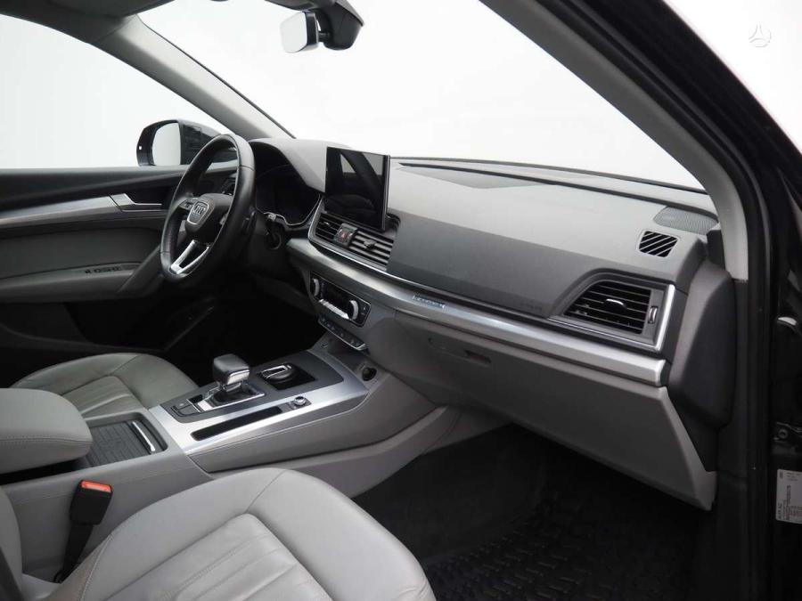 Melns Audi Q5 2021 Viļņa, ar dzinēja tilpumu 1.98 L un nobraukumu 102 tūkst. km par 32000 €, foto 14 vietnē AUTOMOTO.COM.LV