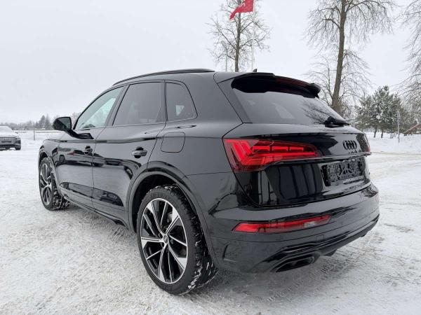 Melns Audi Q5 2021 Šauļi, ar dzinēja tilpumu 1.98 L un nobraukumu 107 tūkst. km par 36990 €, foto 8 vietnē AUTOMOTO.COM.LV
