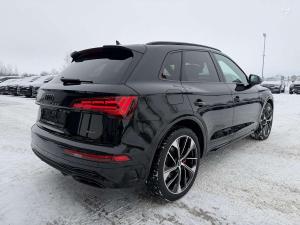 Black Audi Q5 2021 in Siauliai, with an engine capacity of 1.98 L and mileage of 107 thousand km for 36990 €, photo 10 on AUTOMOTO.COM.LV