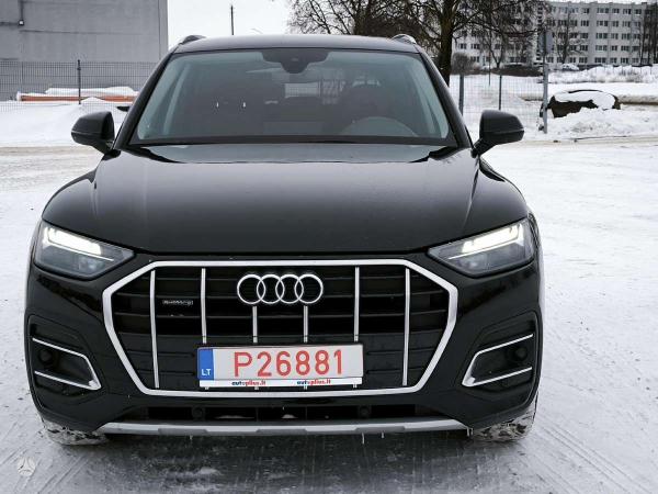 Black Audi Q5 2021 in Siauliai, with an engine capacity of 1.97 L and mileage of 240 thousand km for 23700 €, photo 2 on AUTOMOTO.COM.LV