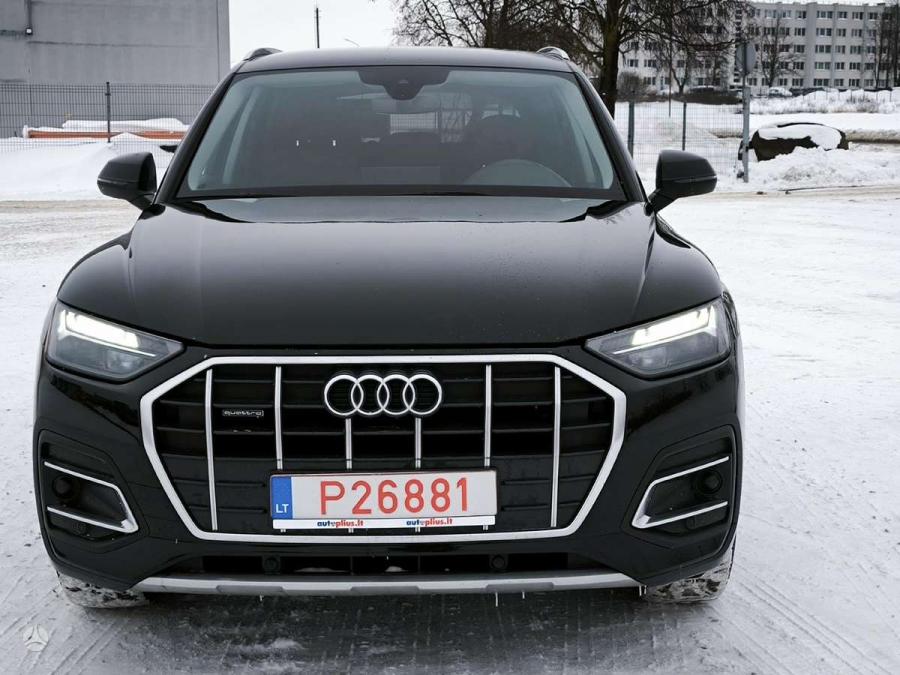 Melns Audi Q5 2021 Šauļi, ar dzinēja tilpumu 1.97 L un nobraukumu 240 tūkst. km par 23700 €, foto 2 vietnē AUTOMOTO.COM.LV