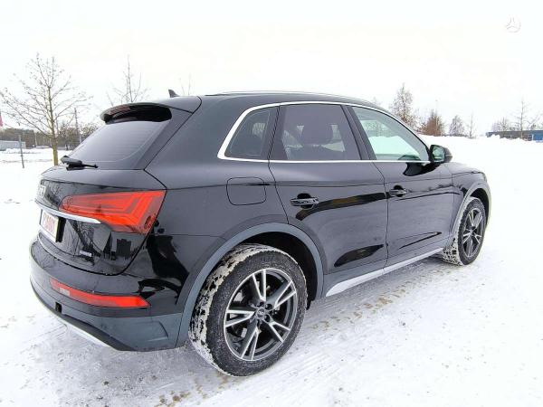 Black Audi Q5 2021 in Siauliai, with an engine capacity of 1.97 L and mileage of 240 thousand km for 23700 €, photo 5 on AUTOMOTO.COM.LV