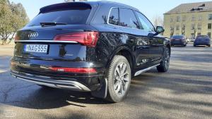 Melns Audi Q5 2021 Telšiai, ar dzinēja tilpumu 2.00 L un nobraukumu 74 tūkst. km par 25900 €, foto 7 vietnē AUTOMOTO.COM.LV