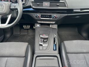 Melns Audi Q5 2021 Liepāja, ar dzinēja tilpumu 2.00 L un nobraukumu 83 tūkst. km par 36200 €, foto 17 vietnē AUTOMOTO.COM.LV