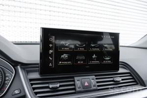 Black Audi Q5 2021 in Riga, with an engine capacity of 2.00 L and mileage of 120 thousand km for 30250 €, photo 15 on AUTOMOTO.COM.LV