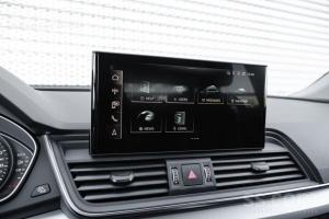 Black Audi Q5 2021 in Riga, with an engine capacity of 2.00 L and mileage of 120 thousand km for 30250 €, photo 20 on AUTOMOTO.COM.LV