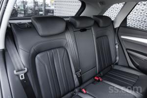 Black Audi Q5 2021 in Riga, with an engine capacity of 2.00 L and mileage of 120 thousand km for 30250 €, photo 23 on AUTOMOTO.COM.LV