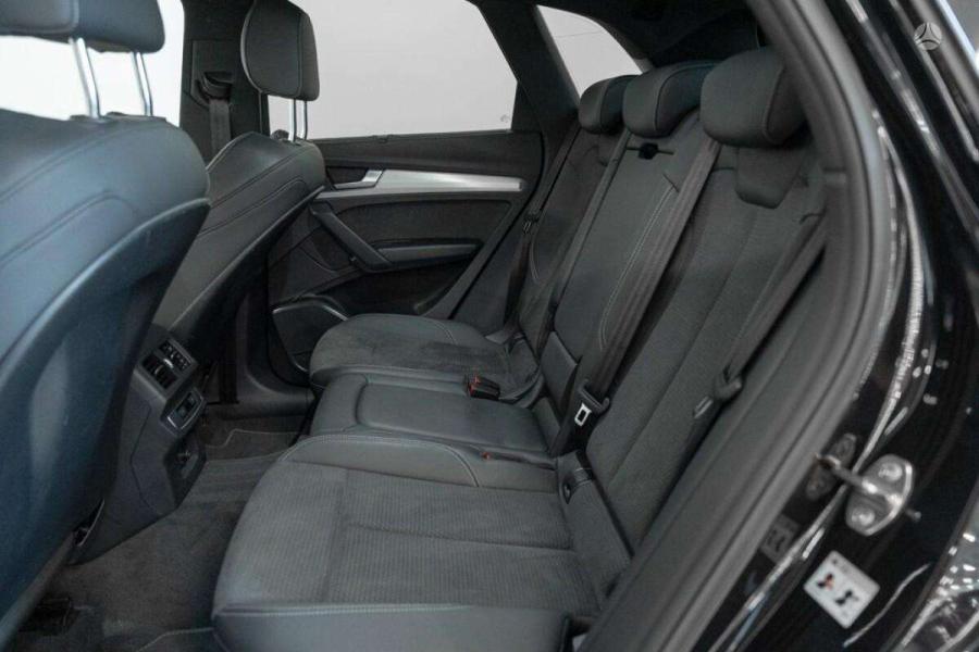 Black Audi Q5 2021 in Vilnius, with an engine capacity of 0.00 L and mileage of 51 thousand km for 34000 €, photo 22 on AUTOMOTO.COM.LV
