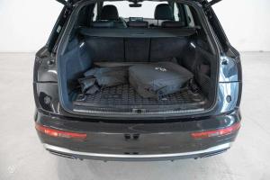 Black Audi Q5 2021 in Vilnius, with an engine capacity of 0.00 L and mileage of 51 thousand km for 34000 €, photo 24 on AUTOMOTO.COM.LV