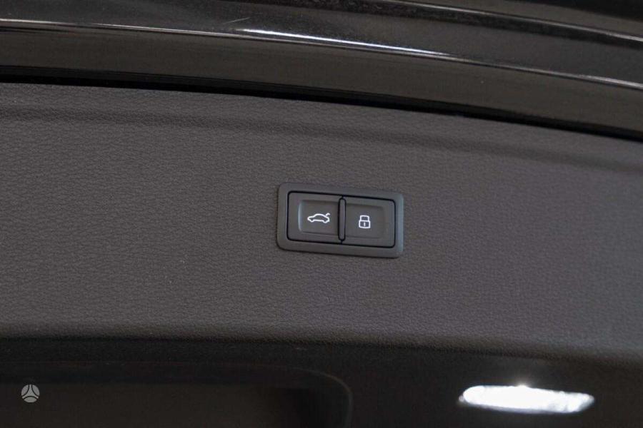 Black Audi Q5 2021 in Vilnius, with an engine capacity of 0.00 L and mileage of 51 thousand km for 34000 €, photo 25 on AUTOMOTO.COM.LV