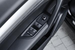 Melns Audi Q5 2021 Mārupe, ar dzinēja tilpumu 2.00 L un nobraukumu 120 tūkst. km par 28850 €, foto 8 vietnē AUTOMOTO.COM.LV
