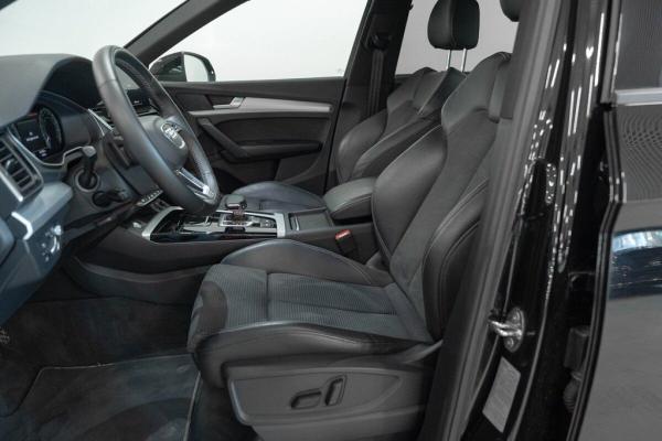 Black Audi Q5 2021 in Vilnius, with an engine capacity of 2.00 L and mileage of 51 thousand km for 34000 €, photo 7 on AUTOMOTO.COM.LV