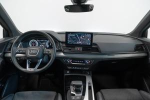 Black Audi Q5 2021 in Vilnius, with an engine capacity of 2.00 L and mileage of 51 thousand km for 34000 €, photo 9 on AUTOMOTO.COM.LV
