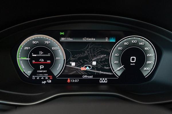 Melns Audi Q5 2021 Viļņa, ar dzinēja tilpumu 2.00 L un nobraukumu 51 tūkst. km par 34000 €, foto 10 vietnē AUTOMOTO.COM.LV