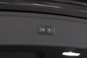 Black Audi Q5 2021 in Vilnius, with an engine capacity of 2.00 L and mileage of 51 thousand km for 34000 €, photo 25 on AUTOMOTO.COM.LV