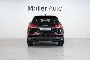 Black Audi Q5 2021 in Vilnius, with an engine capacity of 0.00 L and mileage of 51 thousand km for 34000 €, photo 7 on AUTOMOTO.COM.LV