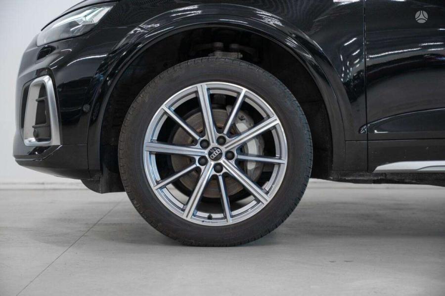 Black Audi Q5 2021 in Vilnius, with an engine capacity of 0.00 L and mileage of 51 thousand km for 34000 €, photo 26 on AUTOMOTO.COM.LV
