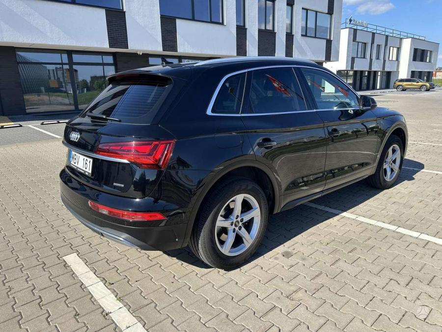 Black Audi Q5 2021 in Kaunas, with an engine capacity of 1.98 L and mileage of 89 thousand km for 31000 €, photo 5 on AUTOMOTO.COM.LV