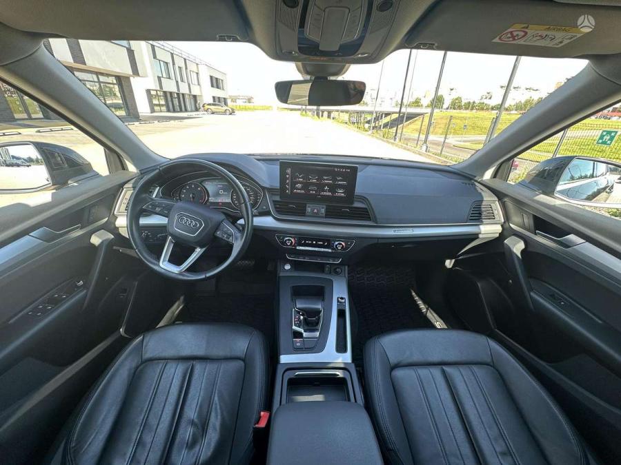 Black Audi Q5 2021 in Kaunas, with an engine capacity of 1.98 L and mileage of 89 thousand km for 31000 €, photo 13 on AUTOMOTO.COM.LV