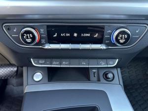 Black Audi Q5 2021 in Kaunas, with an engine capacity of 1.98 L and mileage of 89 thousand km for 31000 €, photo 15 on AUTOMOTO.COM.LV