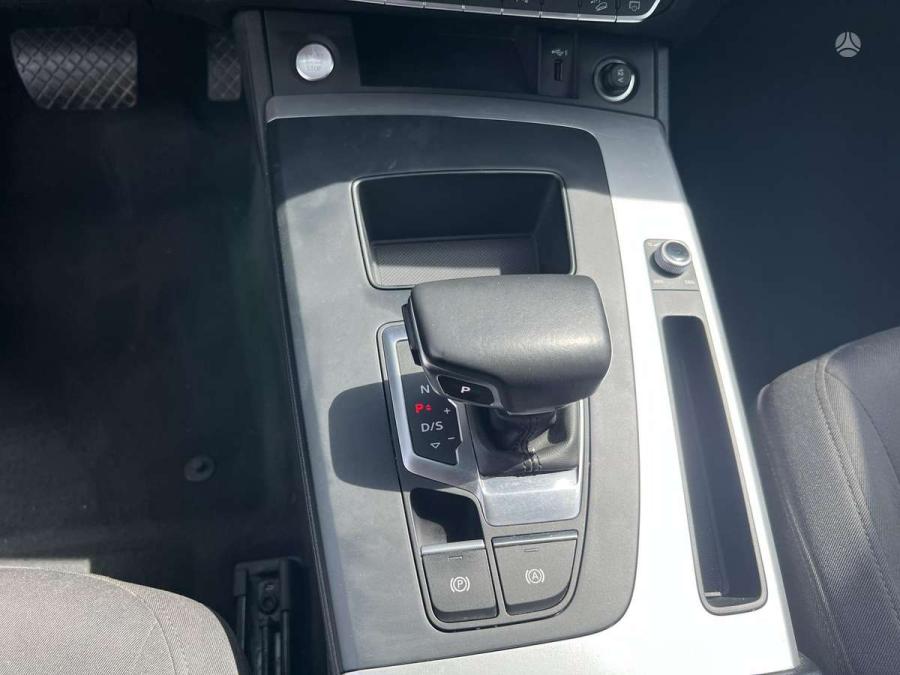 Black Audi Q5 2021 in Kaunas, with an engine capacity of 1.97 L and mileage of 66 thousand km for 14900 €, photo 22 on AUTOMOTO.COM.LV