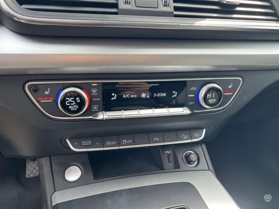 Black Audi Q5 2021 in Kaunas, with an engine capacity of 1.97 L and mileage of 66 thousand km for 14900 €, photo 23 on AUTOMOTO.COM.LV