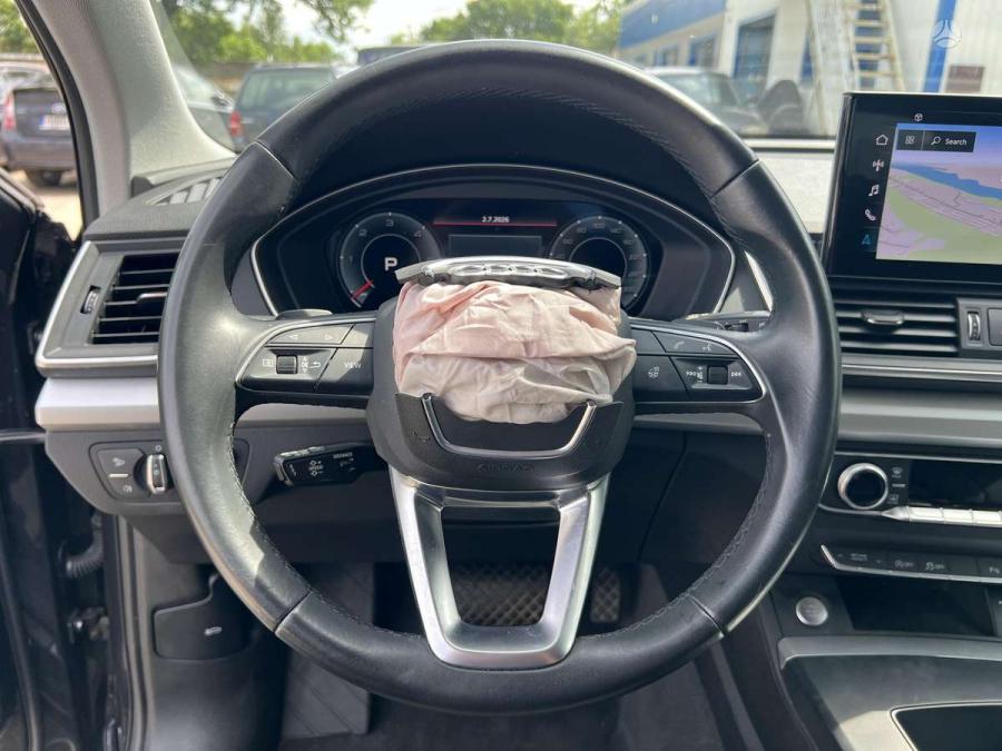 Black Audi Q5 2021 in Kaunas, with an engine capacity of 1.97 L and mileage of 66 thousand km for 14900 €, photo 34 on AUTOMOTO.COM.LV
