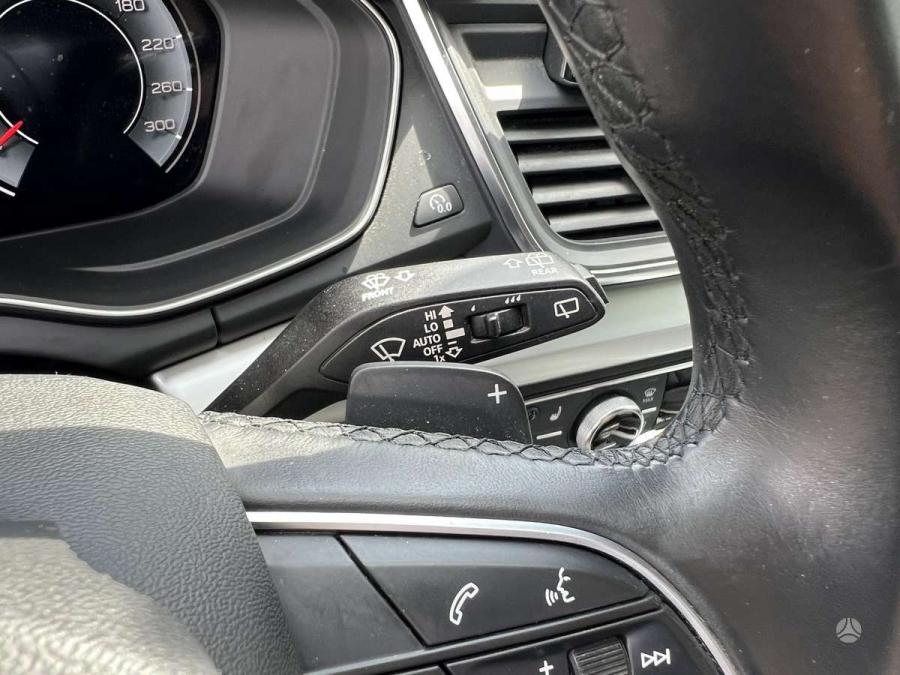 Black Audi Q5 2021 in Kaunas, with an engine capacity of 1.97 L and mileage of 66 thousand km for 14900 €, photo 37 on AUTOMOTO.COM.LV