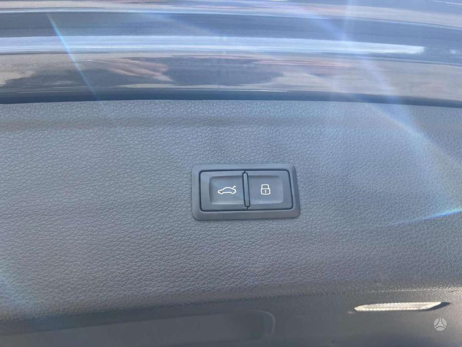 Black Audi Q5 2021 in Kaunas, with an engine capacity of 1.97 L and mileage of 66 thousand km for 14900 €, photo 47 on AUTOMOTO.COM.LV