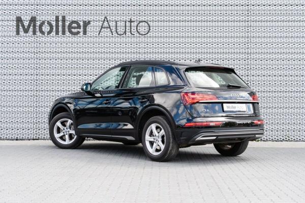 Melns Audi Q5 2021 Mārupe, ar dzinēja tilpumu 2.00 L un nobraukumu 124 tūkst. km par 32200 €, foto 3 vietnē AUTOMOTO.COM.LV