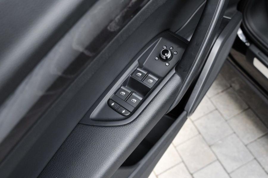 Melns Audi Q5 2021 Mārupe, ar dzinēja tilpumu 2.00 L un nobraukumu 124 tūkst. km par 32200 €, foto 8 vietnē AUTOMOTO.COM.LV