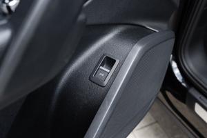 Melns Audi Q5 2021 Mārupe, ar dzinēja tilpumu 2.00 L un nobraukumu 124 tūkst. km par 32200 €, foto 9 vietnē AUTOMOTO.COM.LV