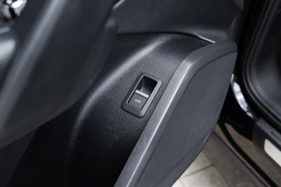 Melns Audi Q5 2021 Mārupe, ar dzinēja tilpumu 2.00 L un nobraukumu 124 tūkst. km par 32200 €, foto 9 vietnē AUTOMOTO.COM.LV