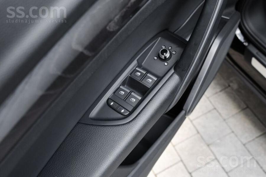 Melns Audi Q5 2021 Rīga, ar dzinēja tilpumu 2.00 L un nobraukumu 124 tūkst. km par 32200 €, foto 8 vietnē AUTOMOTO.COM.LV