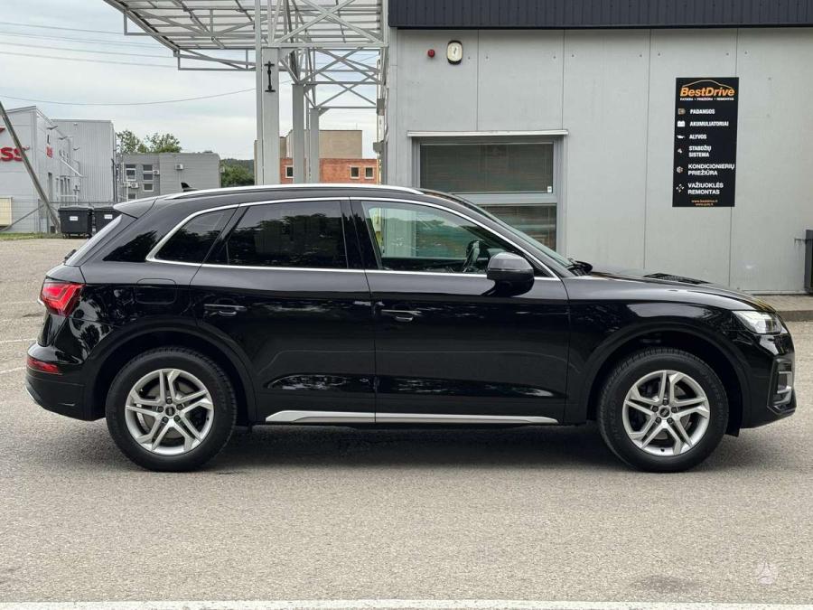 Melns Audi Q5 2021 Jonava, ar dzinēja tilpumu 2.00 L un nobraukumu 260 tūkst. km par 23950 €, foto 11 vietnē AUTOMOTO.COM.LV