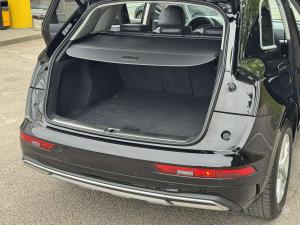 Melns Audi Q5 2021 Jonava, ar dzinēja tilpumu 2.00 L un nobraukumu 260 tūkst. km par 23950 €, foto 18 vietnē AUTOMOTO.COM.LV
