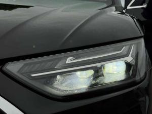 Melns Audi Q5 2021 Jonava, ar dzinēja tilpumu 2.00 L un nobraukumu 260 tūkst. km par 23950 €, foto 25 vietnē AUTOMOTO.COM.LV
