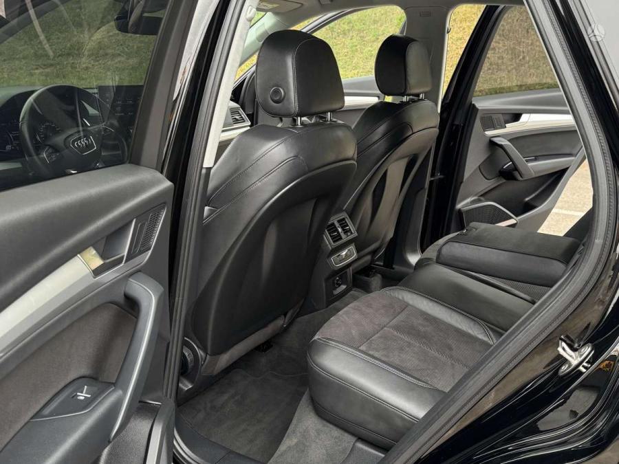 Melns Audi Q5 2021 Jonava, ar dzinēja tilpumu 2.00 L un nobraukumu 260 tūkst. km par 23950 €, foto 36 vietnē AUTOMOTO.COM.LV