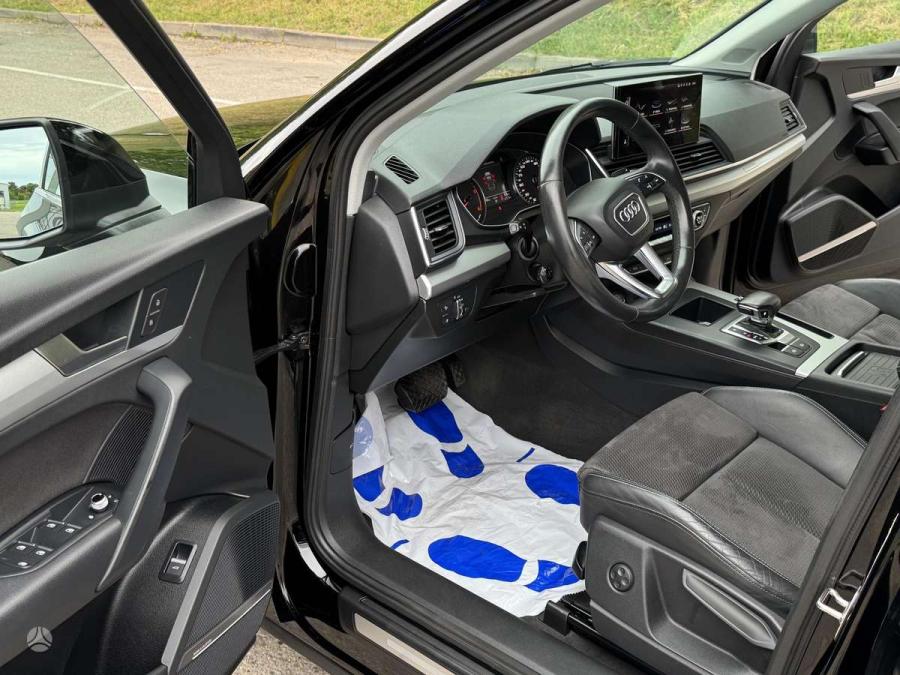 Melns Audi Q5 2021 Jonava, ar dzinēja tilpumu 2.00 L un nobraukumu 260 tūkst. km par 23950 €, foto 37 vietnē AUTOMOTO.COM.LV