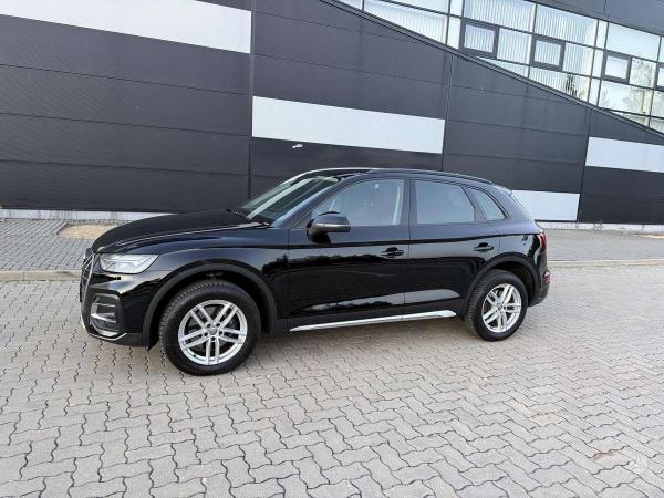 Black Audi Q5 2021 in Kupiskis, with an engine capacity of 1.97 L and mileage of 264 thousand km for 22600 €, photo 4 on AUTOMOTO.COM.LV