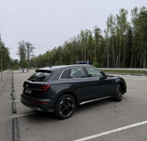 Melns Audi Q5 2021 Klaipėda, ar dzinēja tilpumu 1.98 L un nobraukumu 60 tūkst. km par 29900 €, foto 3 vietnē AUTOMOTO.COM.LV