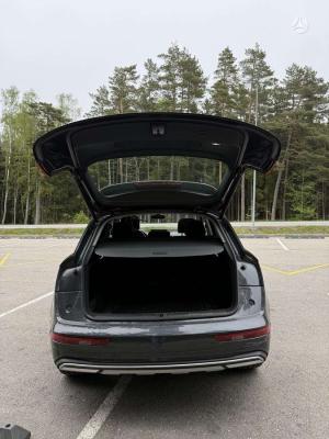 Melns Audi Q5 2021 Klaipėda, ar dzinēja tilpumu 1.98 L un nobraukumu 60 tūkst. km par 29900 €, foto 11 vietnē AUTOMOTO.COM.LV