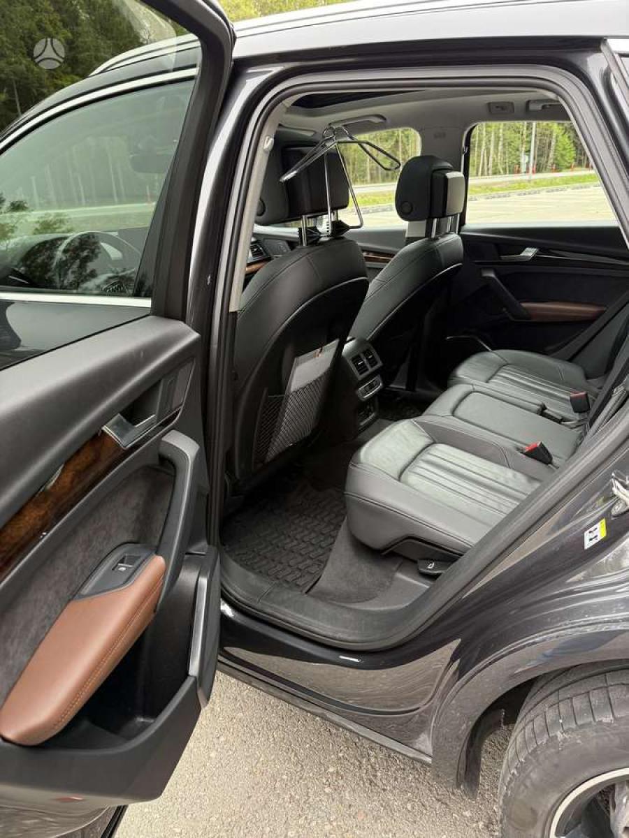 Melns Audi Q5 2021 Klaipėda, ar dzinēja tilpumu 1.98 L un nobraukumu 60 tūkst. km par 29900 €, foto 12 vietnē AUTOMOTO.COM.LV